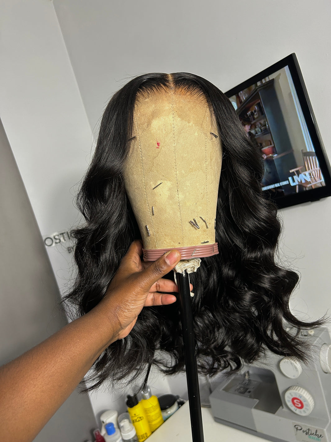 Human Hair Bundles and Closure, Glueless Wigs | Postiche Wigs